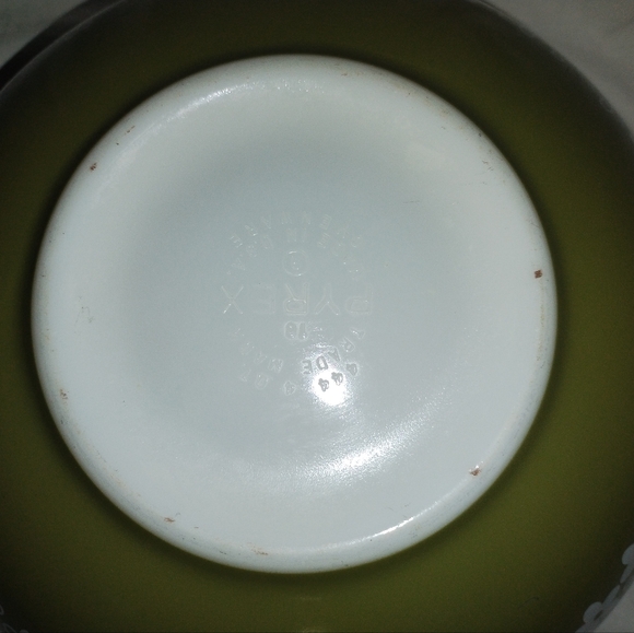 Pyrex | Kitchen | Vintage Pyrex Spring Blossom Crazy Daisy 4 Qt 444 ...